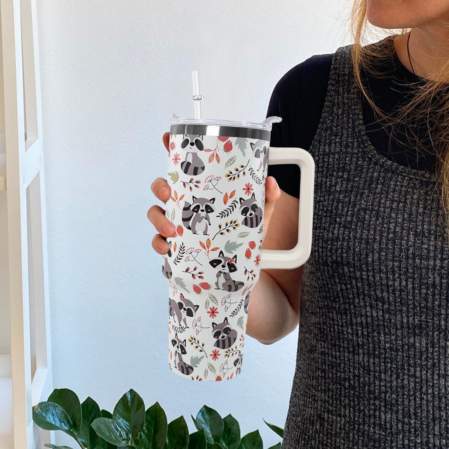 wmvhdiw 30 Oz Racoon Tumbler With Handle, Racoon Decor Coffee Travel Mug Cup Water Bottle, Gifts for Women