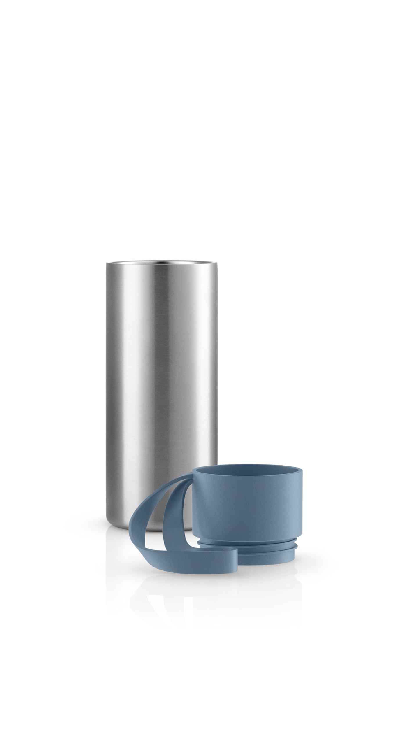 EVA SOLO | To Go Cup 0.35 L Dusty Blue | Double-Walled Thermo Cup with Vacuum Insulation | Stylish Danish Design with Practical Easy Grab Strap & Click Lid | Dusty Blue