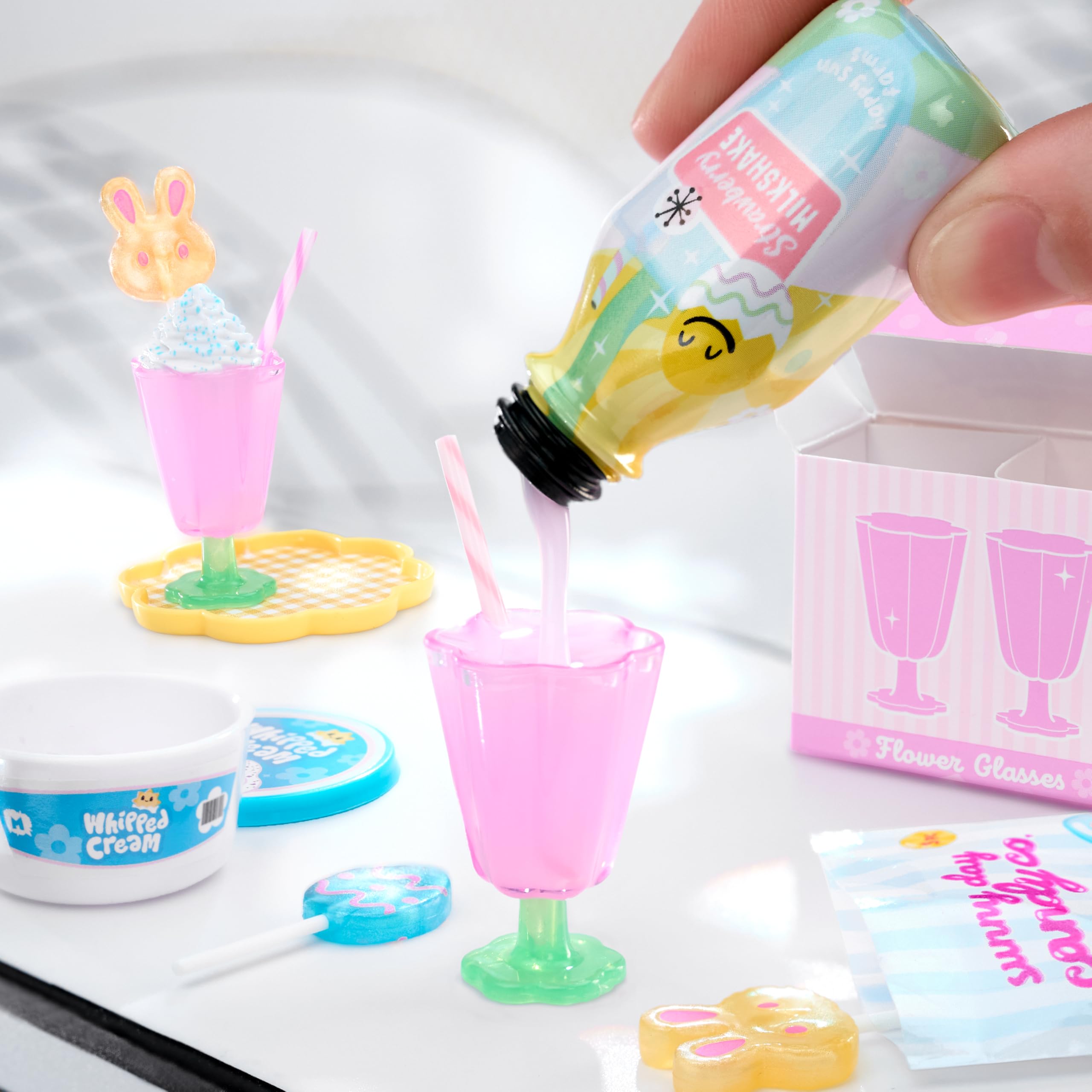 MGA's Miniverse Make It Mini Make It Mini Spring (3 Pack) - Spring, Seasonal, Easter, Blind Pack, DIY, Crafts, Activity, Resin Play, Replica Food, NOT Edible, Collectors, 8+