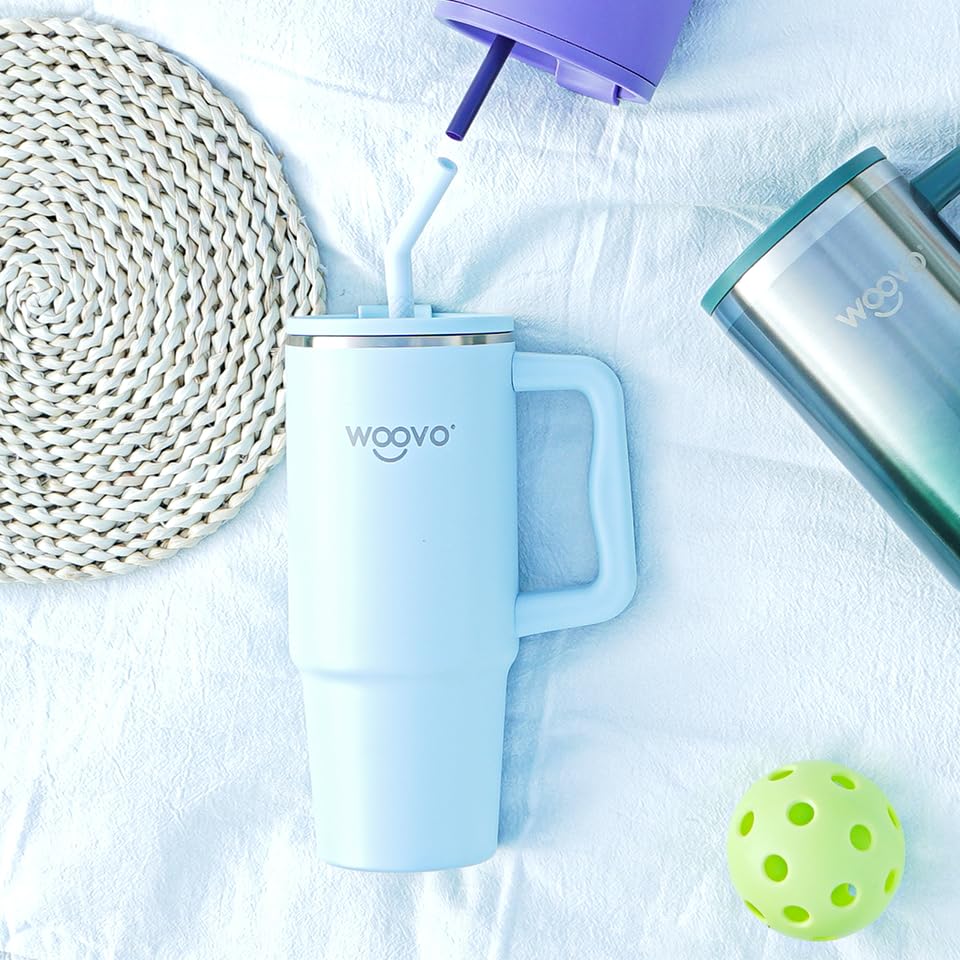 30 oz Water Cup with Straw and Lid, Insulated Water Bottle with Handle, BPA Free Reusable Double Wall Stainless Steel Tumbler Cup for Adults, Light Blue