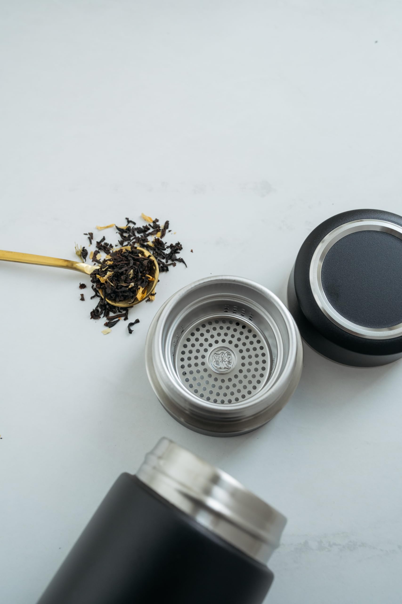 Insulated Tea Infuser Tumbler Thermos - Stainless Steel Travel Tea Mug with Lid | Cold Brew Coffee Mug Flask (Black Detachable, 15.9oz)