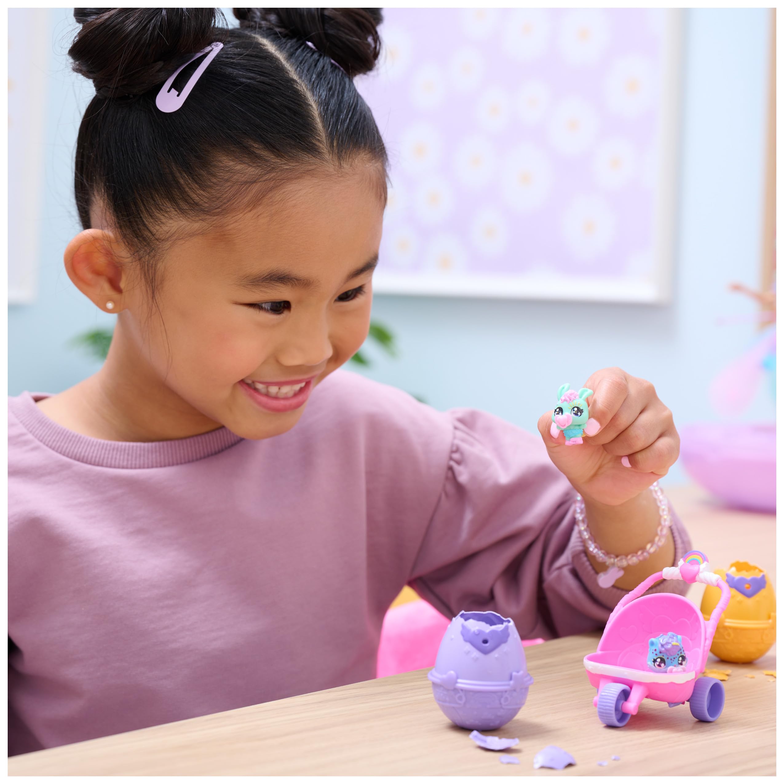 Hatchimals Alive, Hatch N’ Stroll Playset with Stroller Toy and 2 Mini Figures in Self-Hatching Eggs, Kids Toys for Girls and Boys Ages 3 and up