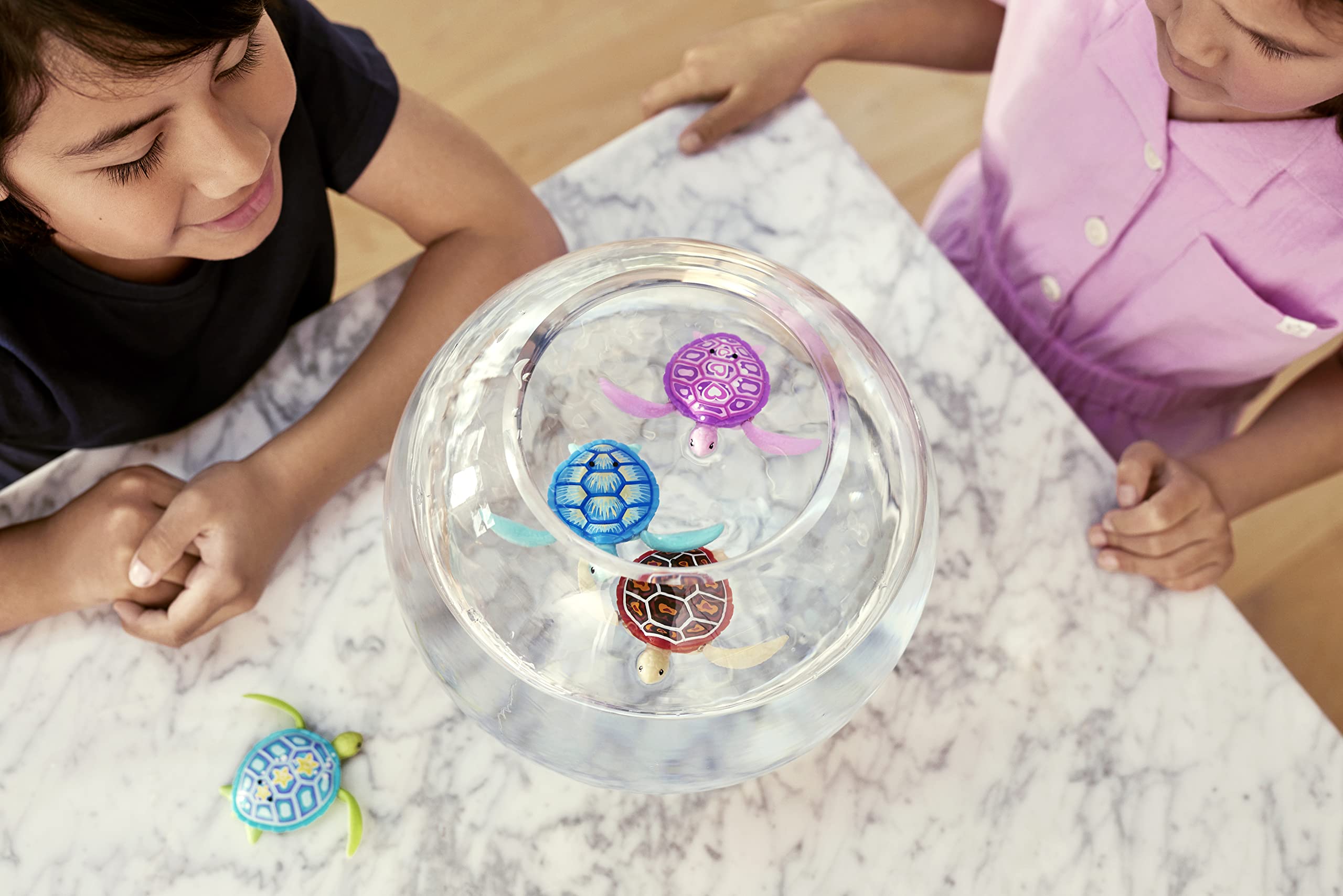ROBO ALIVE Robo Turtle Robotic Swimming Turtle (Green + Pink) by ZURU Water Activated, Comes with Batteries, Exclusive (2 Pack)