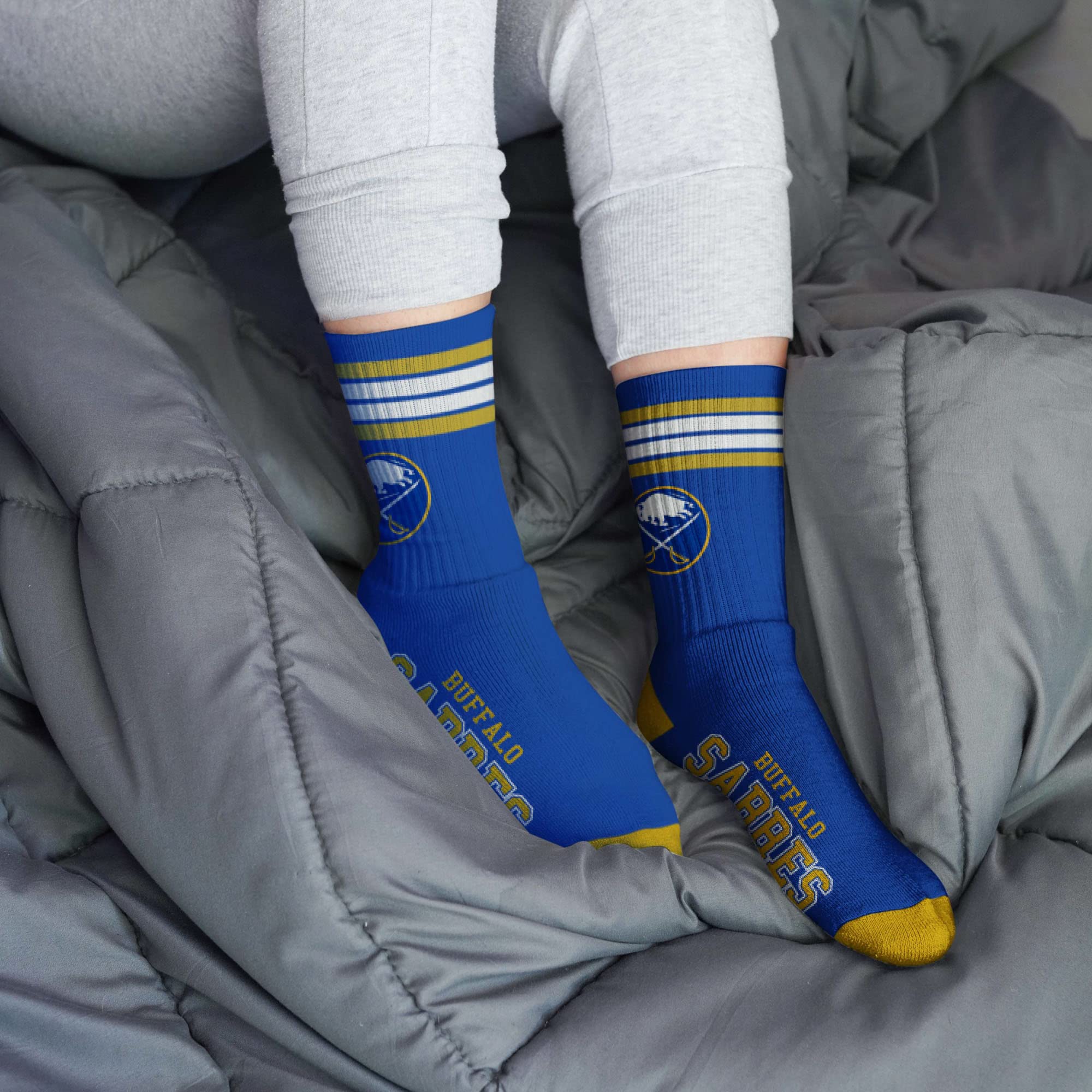 For Bare Feet NHL Buffalo Sabres 4 Stripe Deuce Crew Sock Team Color LARGE