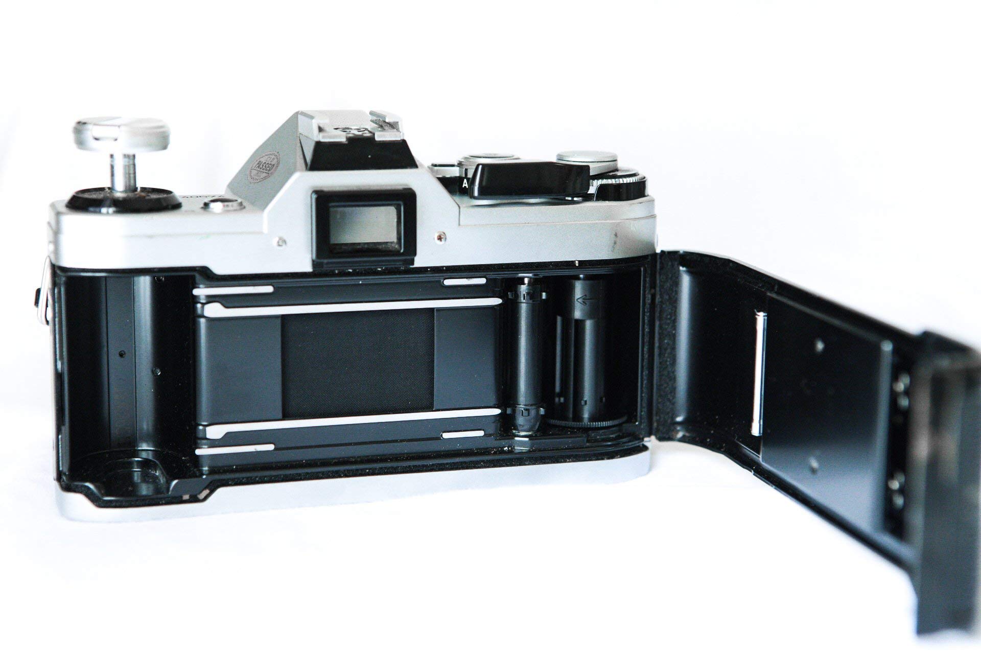 Vintage Canon AE-1 35mm SLR Camera with 50mm 1:1.8 Lens (Renewed)