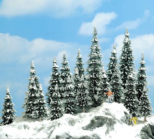Busch 6466 Snow Covered Pines 20/HO Scale Scenery Kit