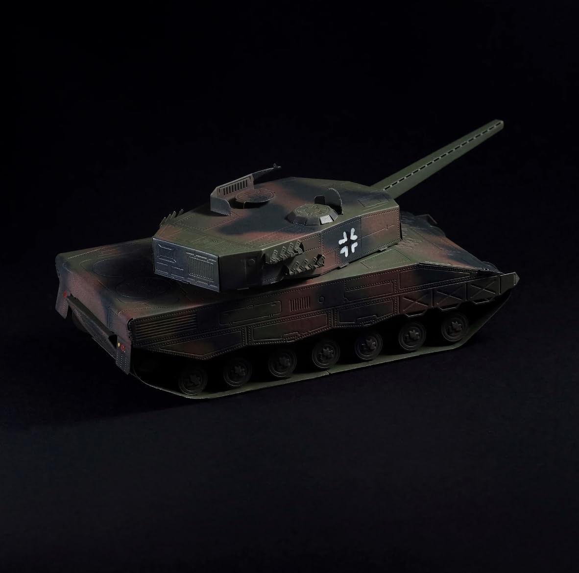 METAL TIME Model Leopard 2, 3D Puzzles for Adults or Teens, DIY Metal Puzzle Model Kit, 3D Metal Model Brain Teaser Puzzle - Great Gift Idea, 57 PCS.