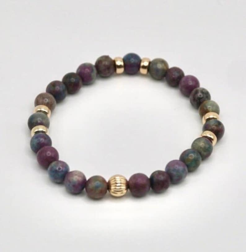 LKBEADS Natural Ruby Kyanite 6mm rondelle smooth 7inch Semi-Precious Gemstones Beaded Bracelets for Men Women Healing Crystal Stretch Beaded Bracelet Unisex