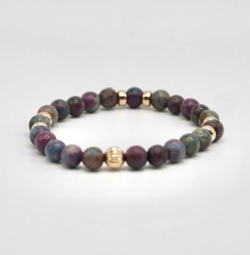 LKBEADS Natural Ruby Kyanite 6mm rondelle smooth 7inch Semi-Precious Gemstones Beaded Bracelets for Men Women Healing Crystal Stretch Beaded Bracelet Unisex
