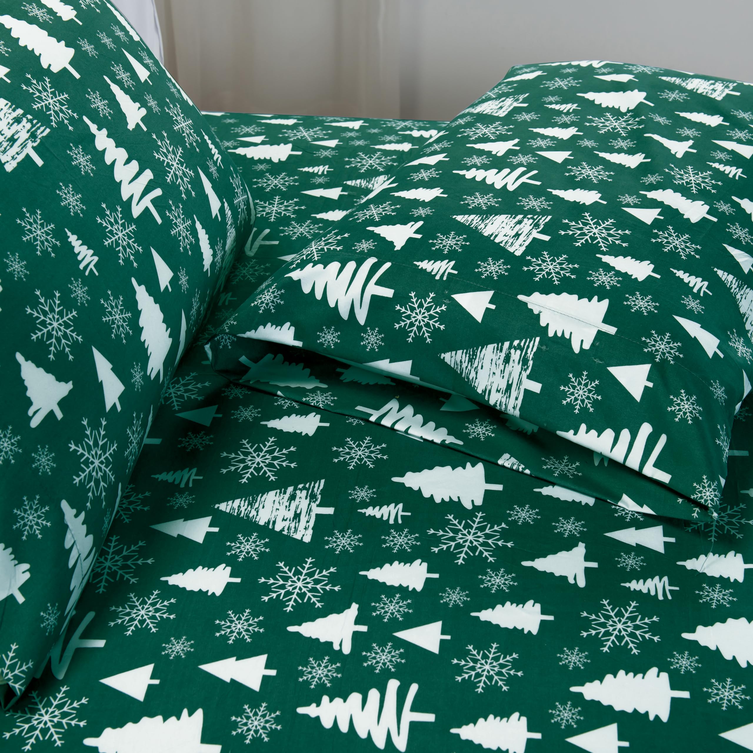 Elegant Comfort Luxury Soft Bed Sheets Holiday Pattern 1500 Premium Hotel Quality Microfiber - Softness Wrinkle and Fade Resistant (4-Piece) Bedding Set, Twin, Hunter Green Christmas Tree