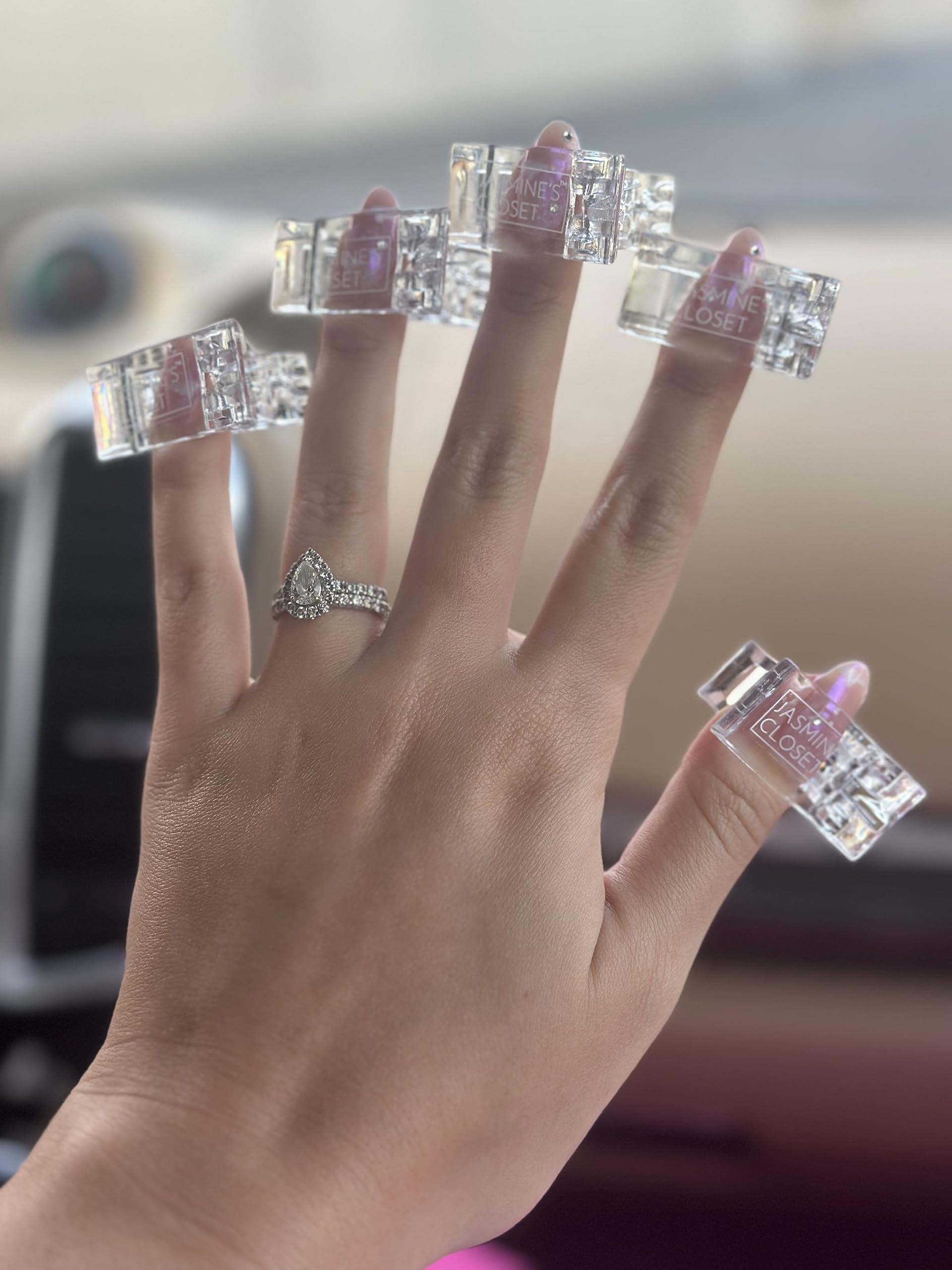 Jasmine’s Closet® Premium Nail Clips (5 Pack) - Eliminate Air Bubbles - Strong, Sturdy & Sets Glue Perfectly - Salon Quality Nails at Home