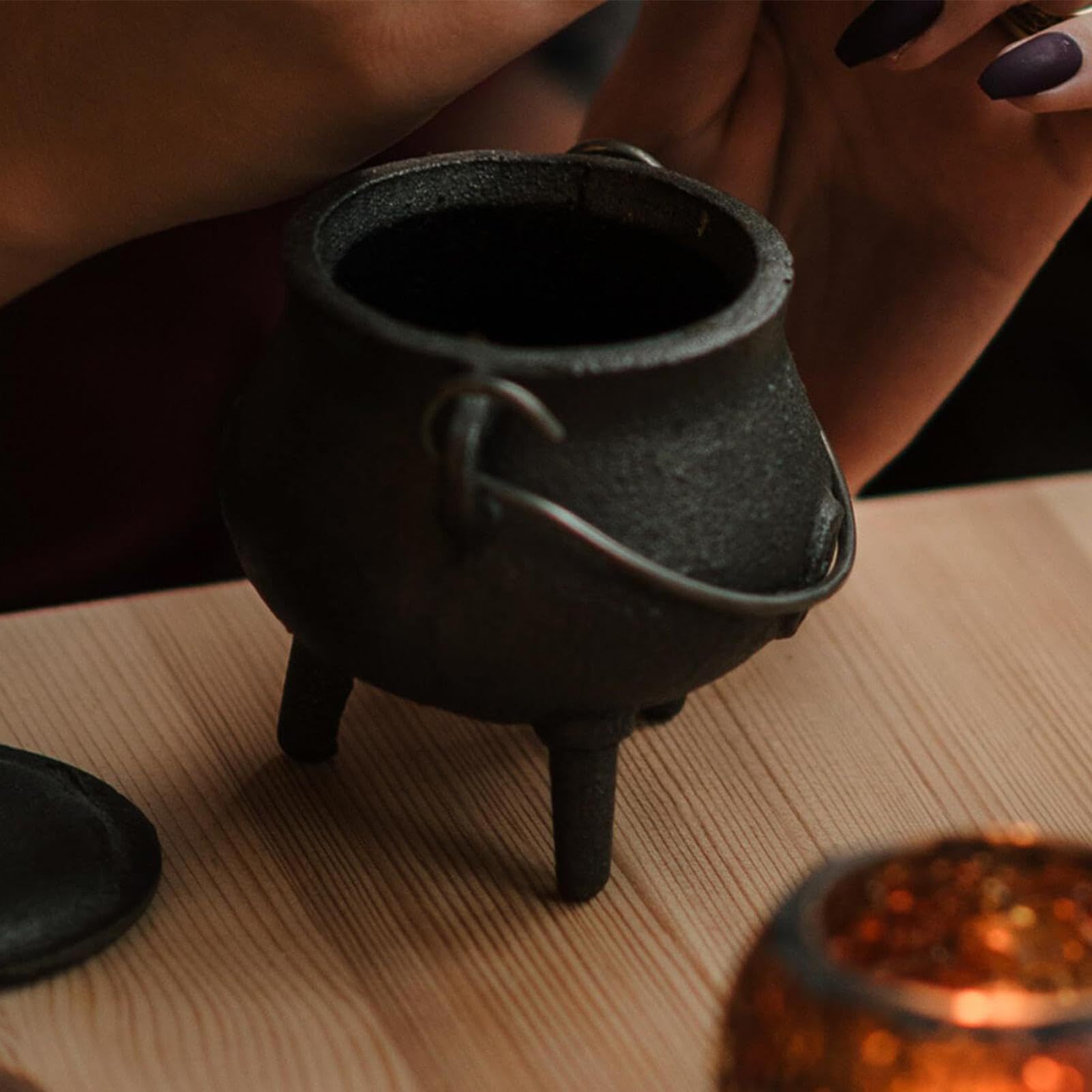 Cast Iron Cauldron with Lid and Carry Handle, 4 Inch Halloween Witch Pot for Spells, Smudging, Ritual & Blessings | Halloween Decoration Or Incense Burning