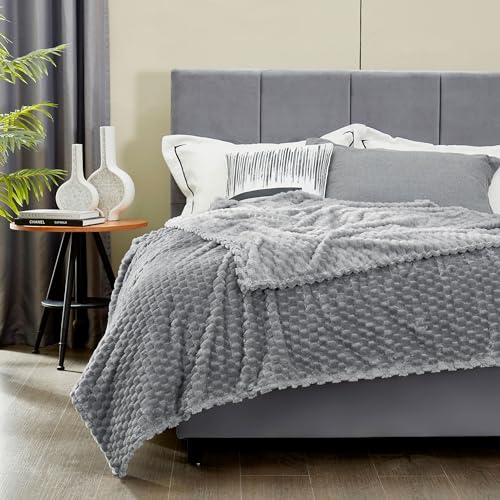 DREAMNINE Extra Large Soft Plush Fleece Bed Blanket King Size 90" x 108", Luxury Shaggy Lightweight 3D Patterned Velvet Flannel Blanket for Bedroom, Solid Gray Warm Lap Blanket for Winter Autumn, Grey