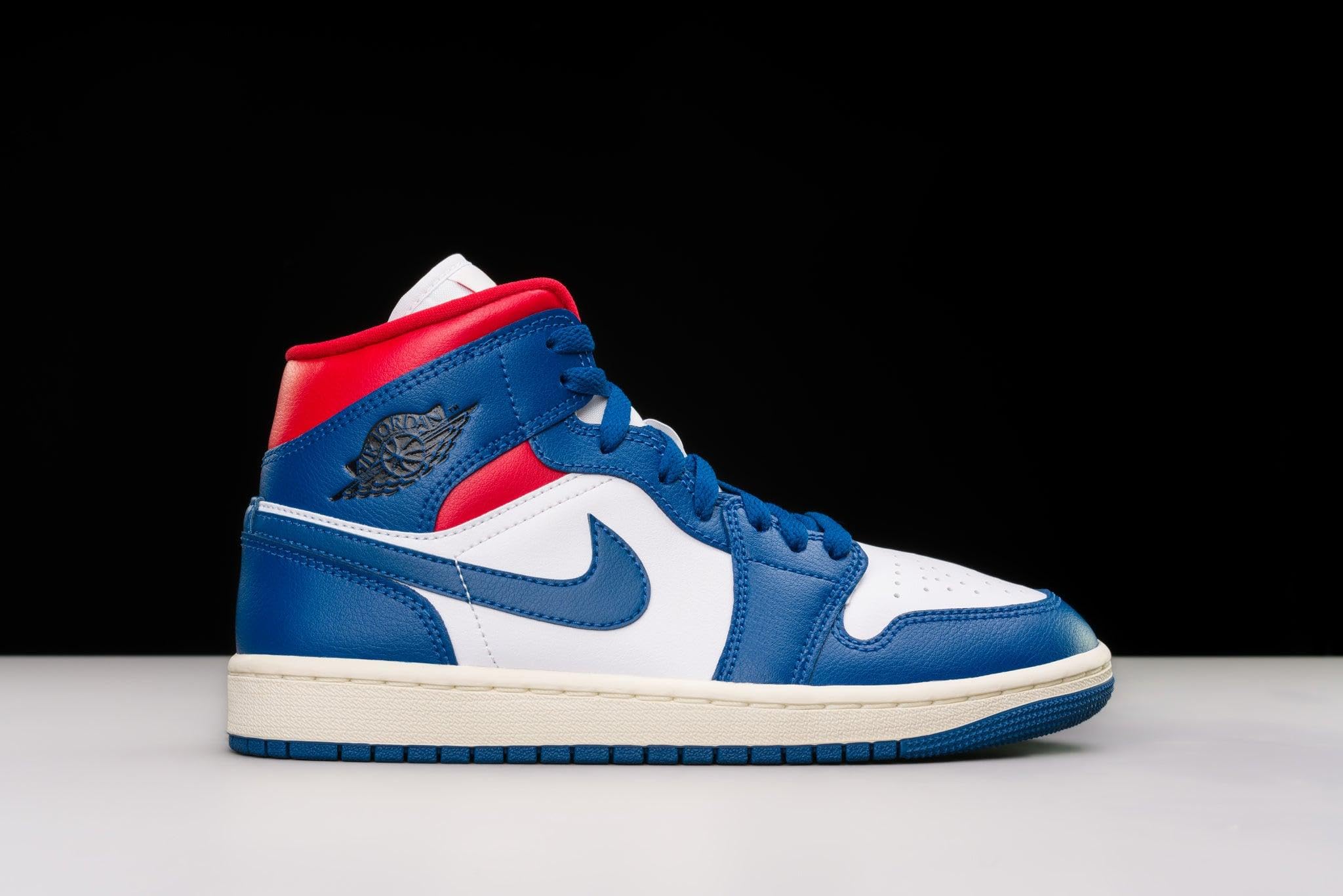 Air Jordan 1 Mid French Blue (Women's) Style Code: BQ6472-146, Blauw, 8.5 AU