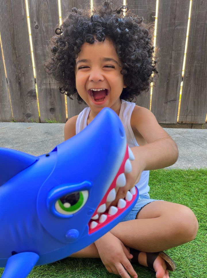 KIDDITOY Remote Control Shark Toy for Kids 3+ - Rechargeable RC Shark Robot with Realistic Biting Action, Interactive Gifts for Boys Ages 3-12, Stocking Stuffers, Birthday Gifts