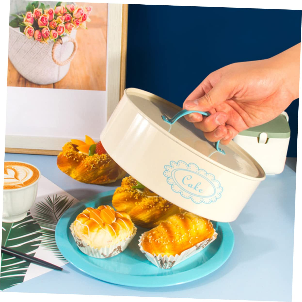 FONDOTIN 1 Set Cake Box Cake Storage Container Cupcakes Holder Cake Carrier with Handle Dessert Display Cover Round Cake Stand Cake Storage Case Bell Shaped Food Galvanized Iron Bride