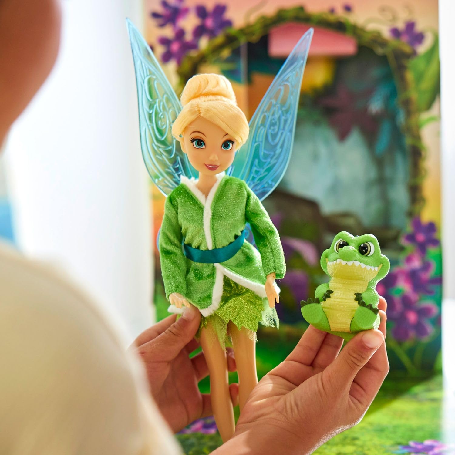 Disney Store Official Princess Story Doll - Tinker Bell from Peter Pan, 11 Inches, Includes Coloring Area and Additional Dress, Classic Outfit, Perfect for Girls