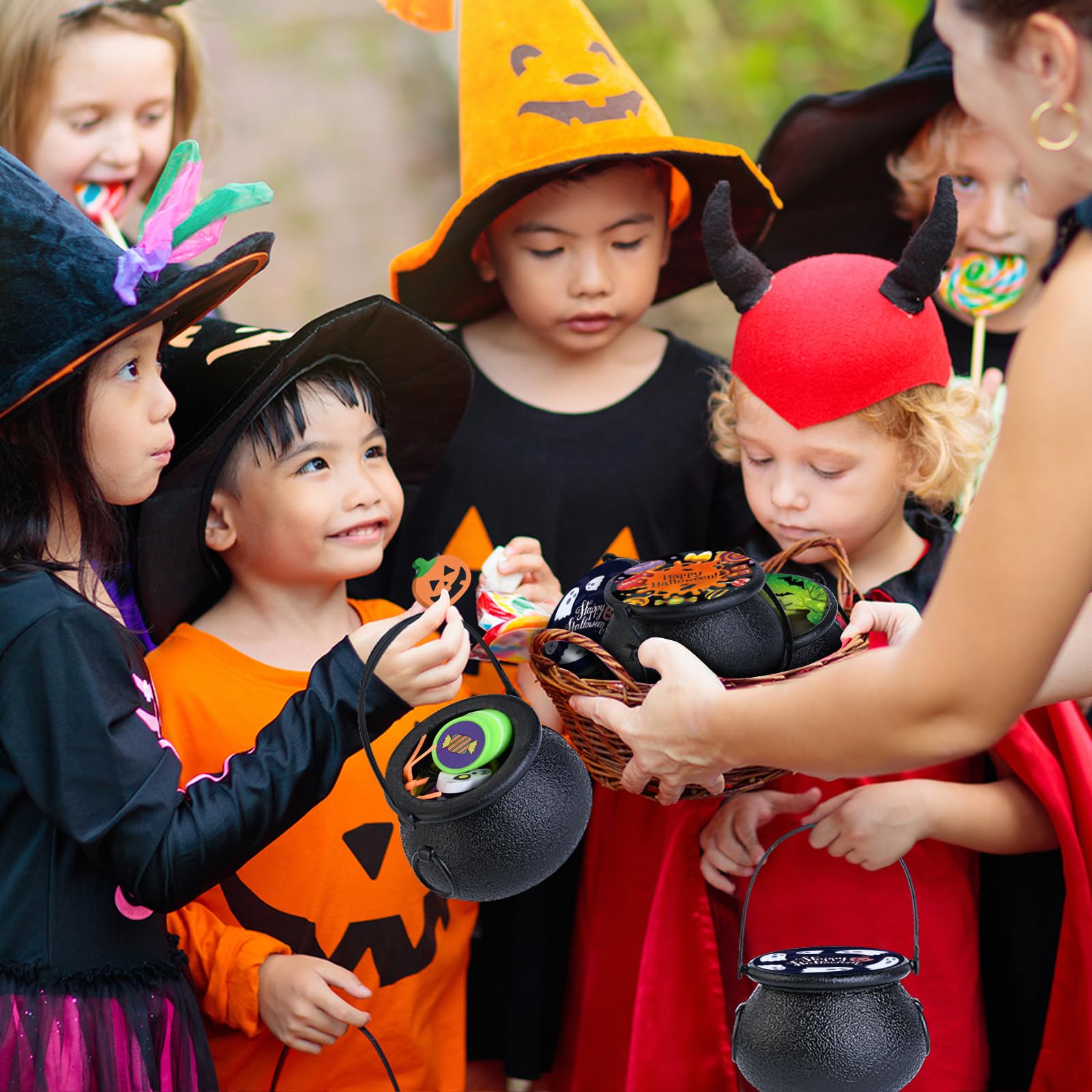 Letapapa 256 PCS Halloween Party Favors for Kids, 32 Pack Prefilled Small Plastic Witch Cauldron With Assorted Halloween Toy In Bulk, Miniatures for Kids Trick or Treat, Halloween Classroom Rewards