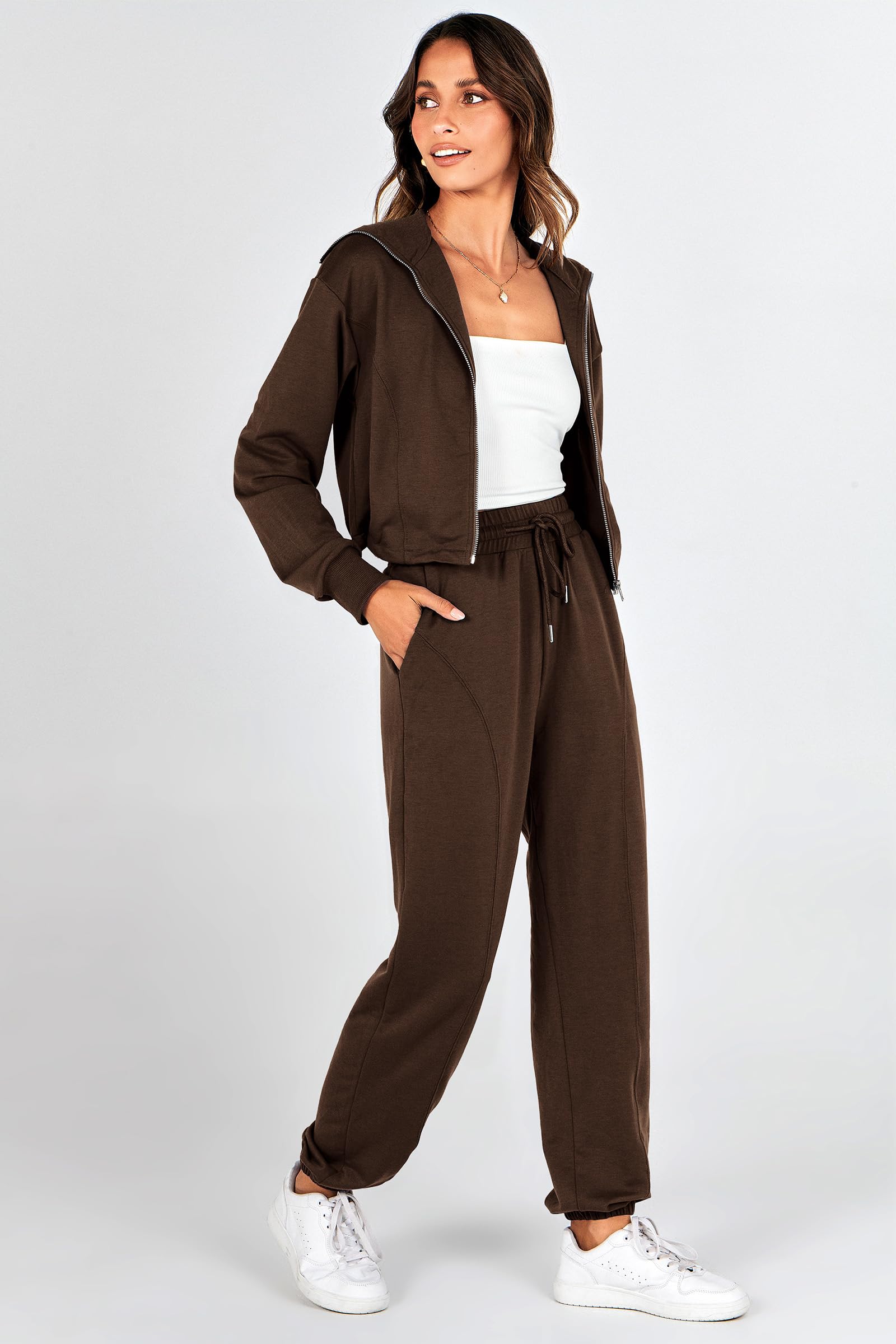 PRETTYGARDEN Women's 2 Piece Tracksuit Outfits Long Sleeve Zip Up Sweatshirt Drawstring Sweatpants Lounge Set (Coffee,Large)