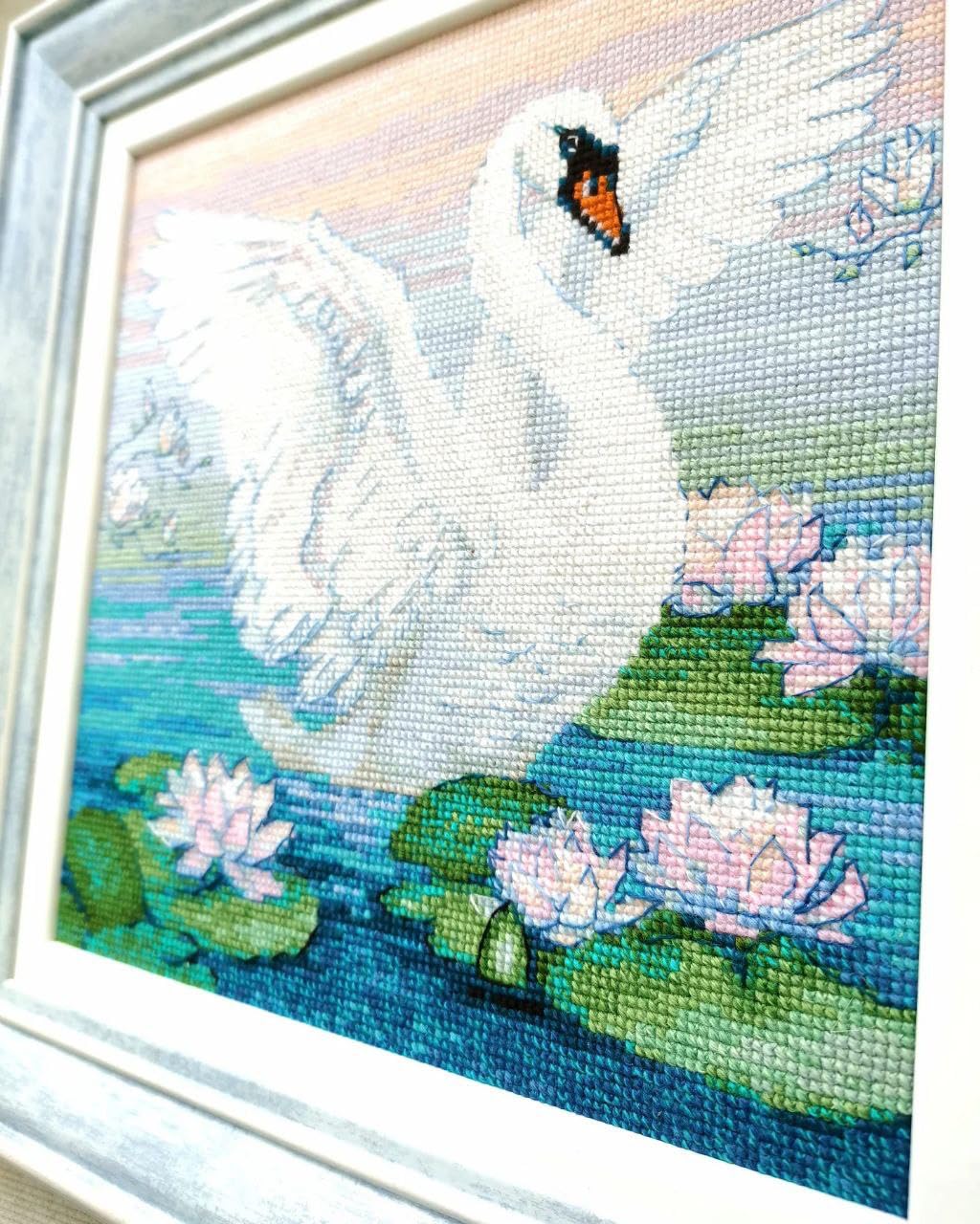 RIOLIS Counted Cross Stitch kit 2133 White Swan