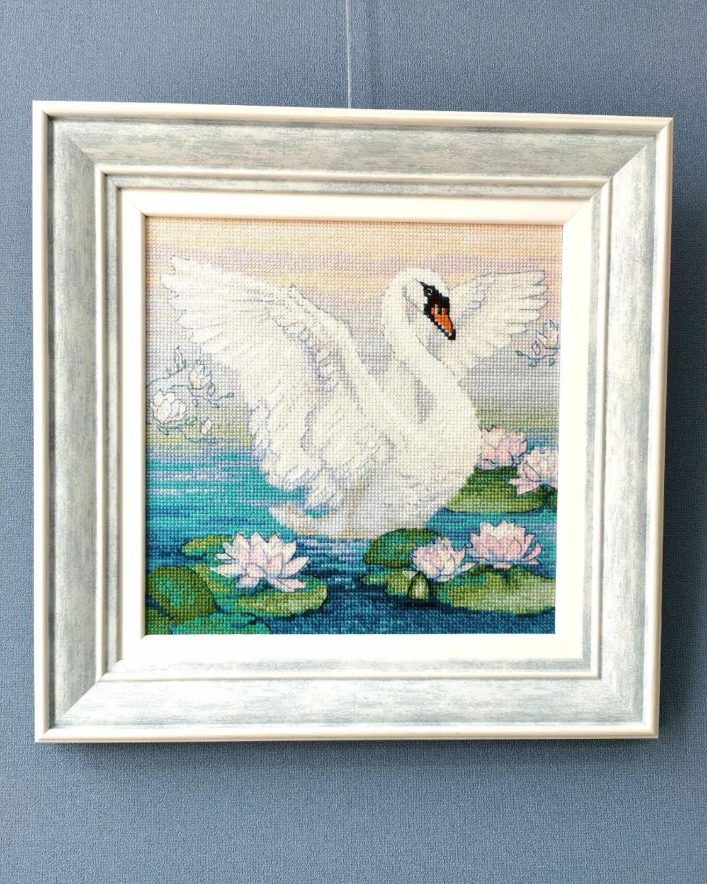 RIOLIS Counted Cross Stitch kit 2133 White Swan