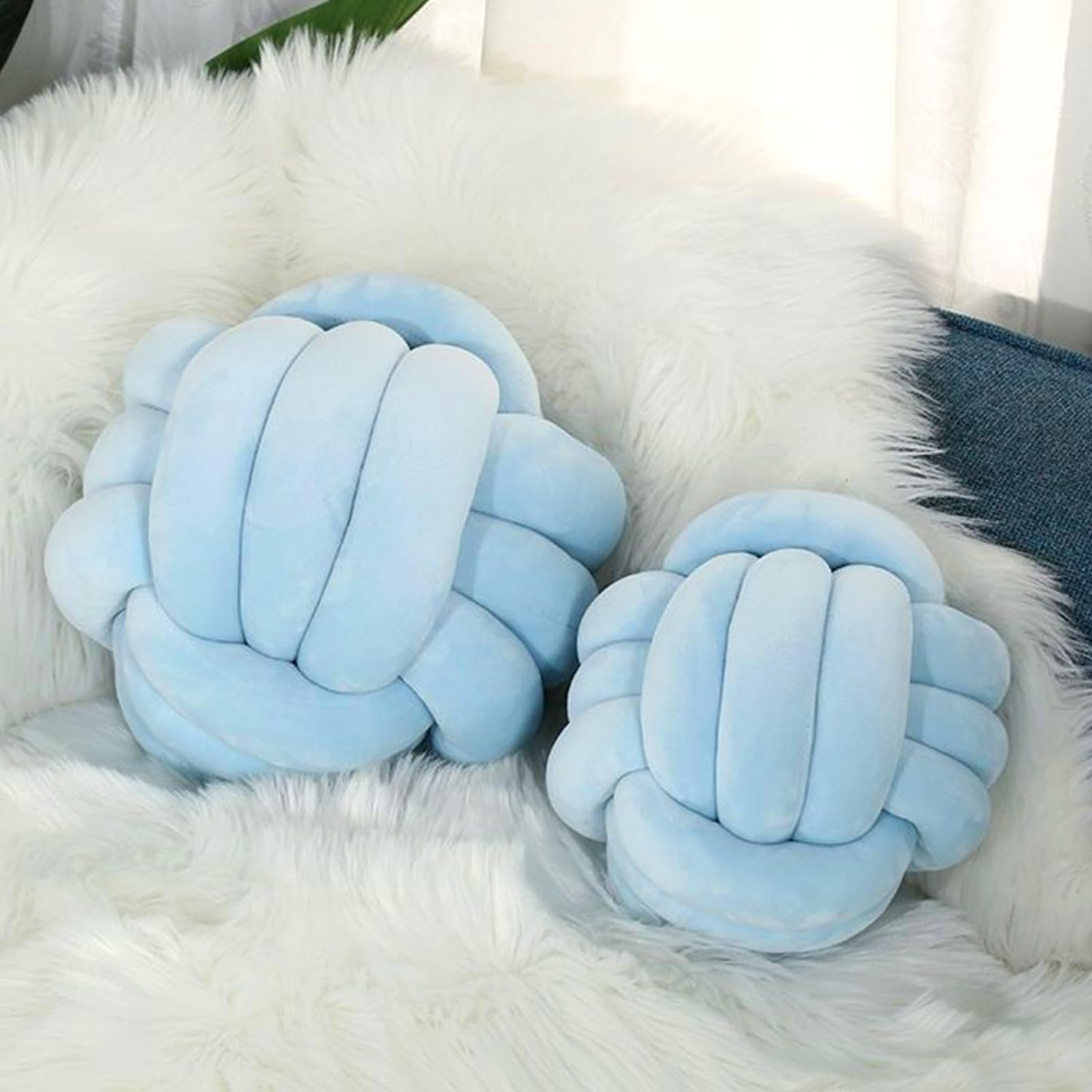 Velvet Chunky Yarn Bulky Giant Arm Knitting Yarn, Super Soft Jumbo Tube Weight, Fluffy DIY Crochet Hand Making Washable for Blanket, Pet Bed, Rugs Pillow (2.2lb-Light Blue)