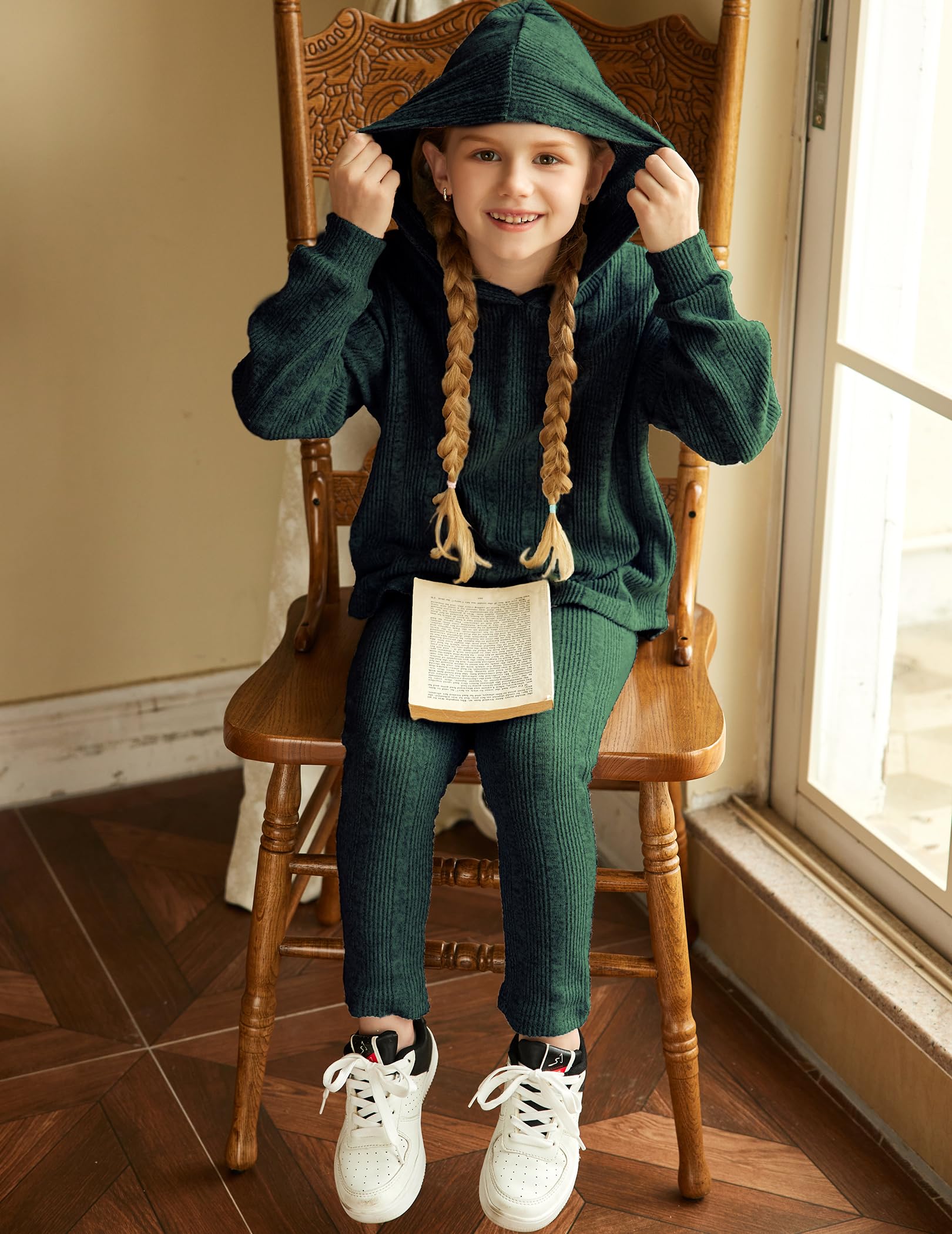 Arshiner Kids Clothing Set 2 Piece Outfits for Girls Rib-Knit Sweatsuits Cute Pullover Sweatshirt and Sweatpants Kids Tracksuits