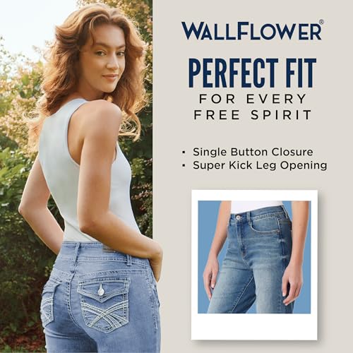 WallFlower Women's Fearless Curvy Super Flare High Rise Insta Vintage Juniors Jeans, Relle, 17