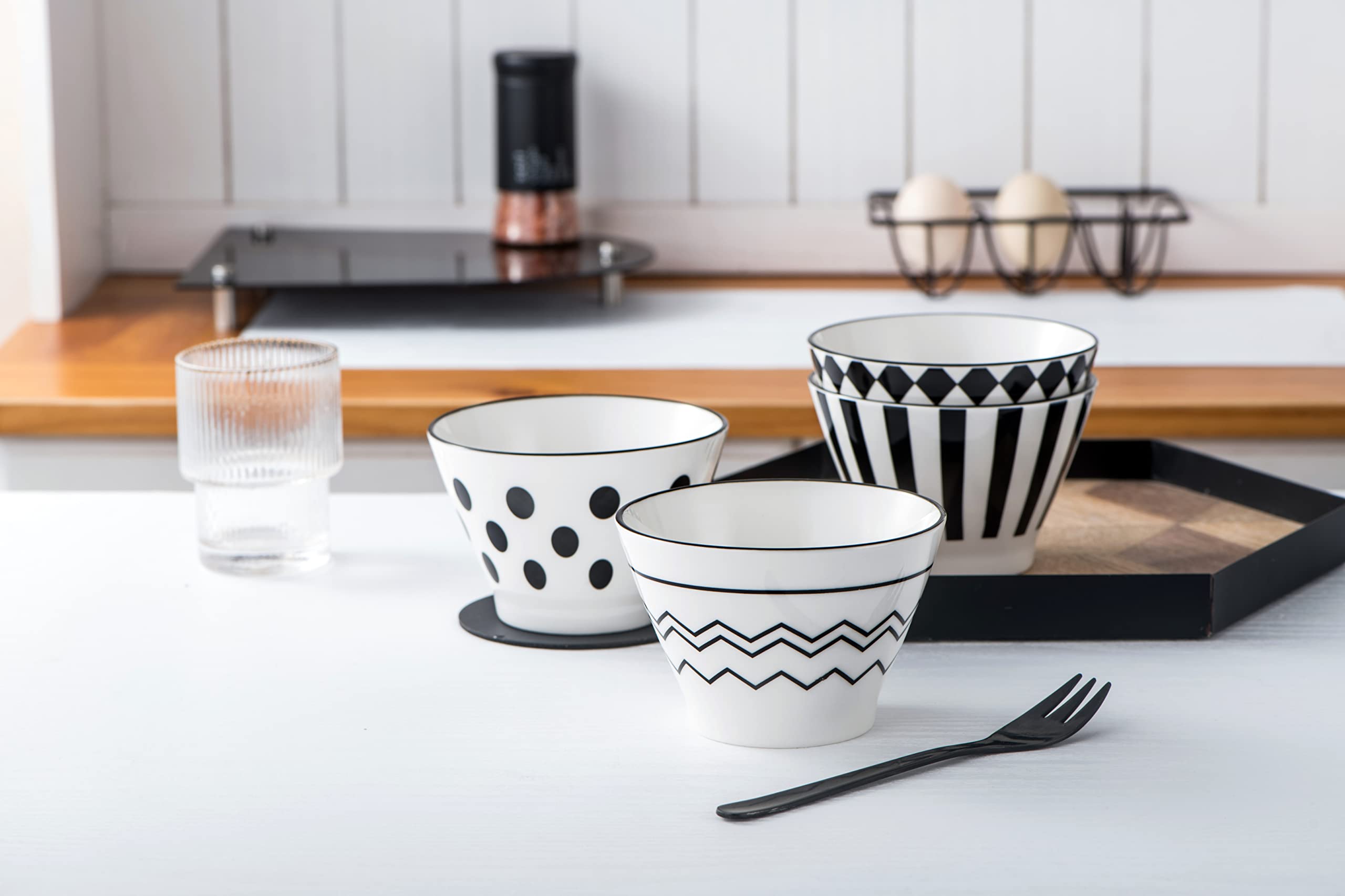 SYJAN HOME Black & White Bowls set of 4,Ceramic Soup Bowls for Kitchen,14 OZ Small Bowls for Dessert | Ice Cream | Salad | Fruits | Snacks | Rice | Cereal,Serving Dishes - 4.9 Inch