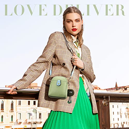 Small Crossbody Bags for Women Cross Body Bag Purses Mini Cell Phone Wallet Shoulder Handbags With Adjustable Strap and A Fluzzy Toy(Green)