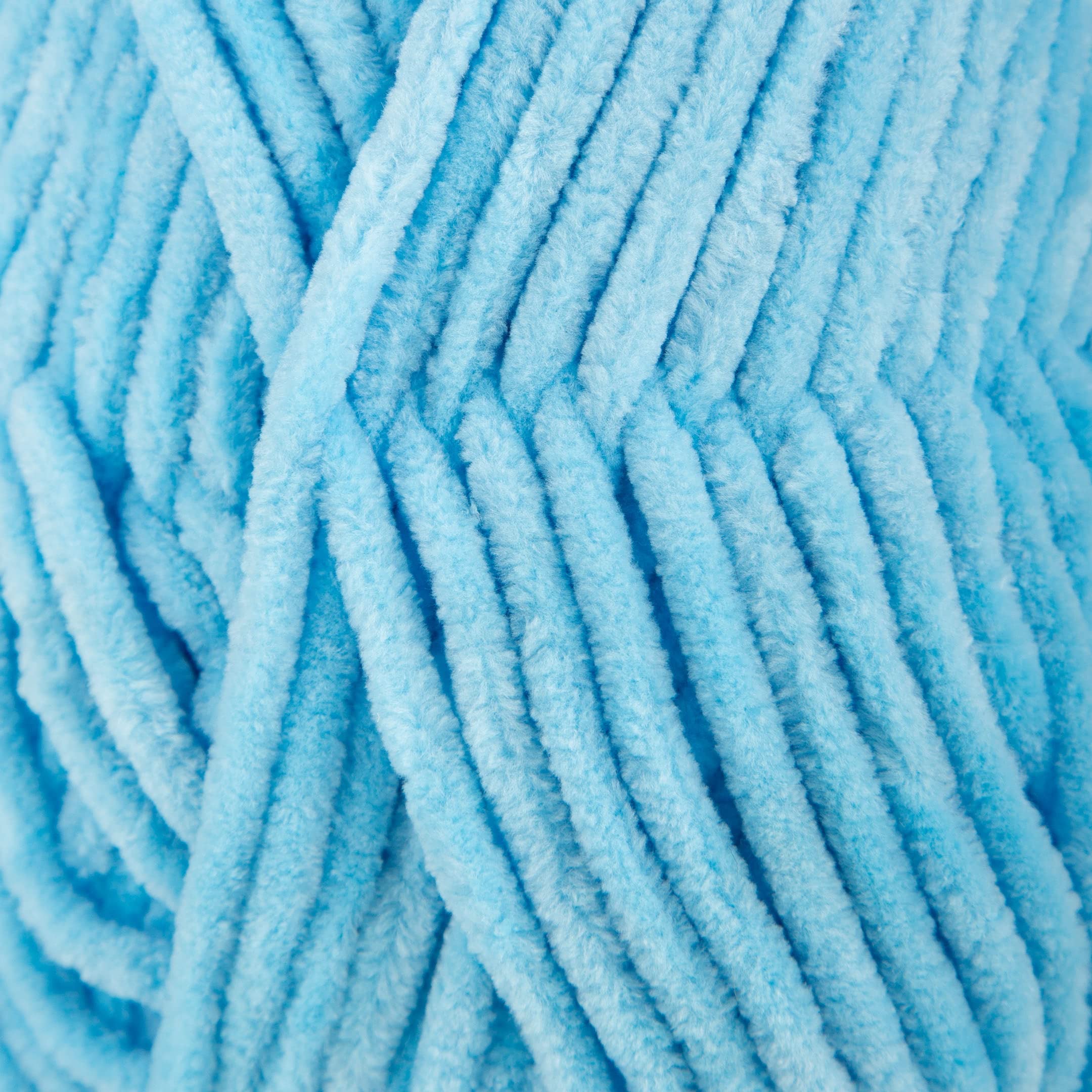 Sensy Velvet Crocheting Yarn - Baby Blanket Chenille, Amigurumi, 3.5 oz, 132 Yards, Bulky Gauge 5 (Baby Blue)