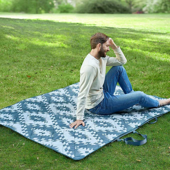 Pendleton Outdoor Packable Blanket (Desert Springs)