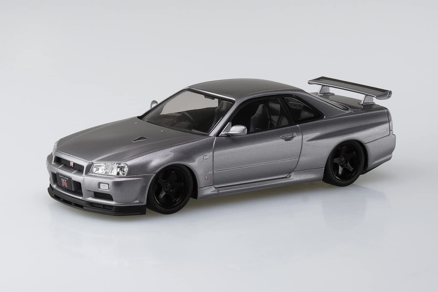 Aoshima Nissan R34 Skyline GTR Custom Wheel (Athlete Silver) 1:32 Scale Model Kit