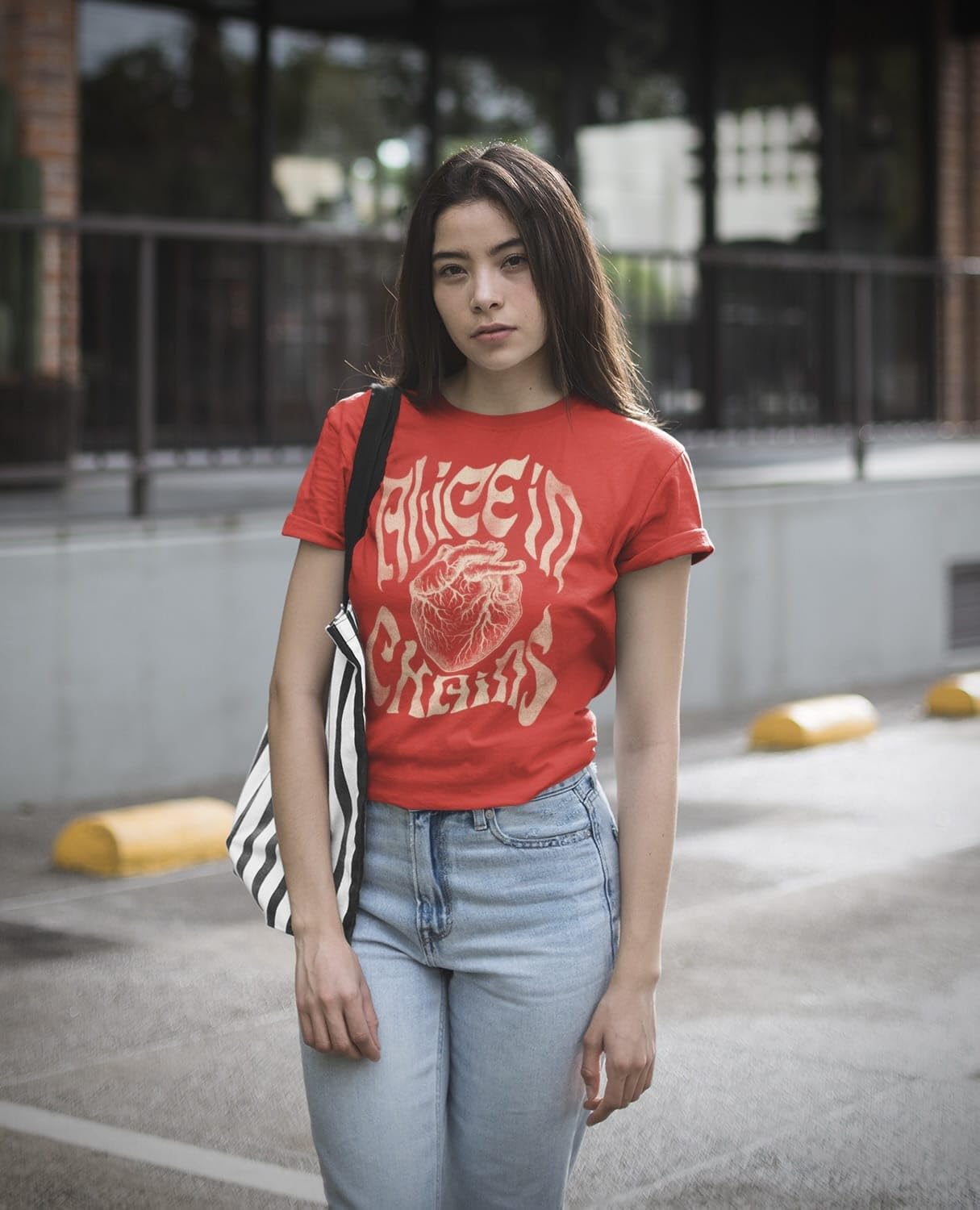 American Classics Alice in Chains T-Shirt - Heart Mens Short Sleeve 90s Music Vintage Style Graphic T-Shirt - Red Heather