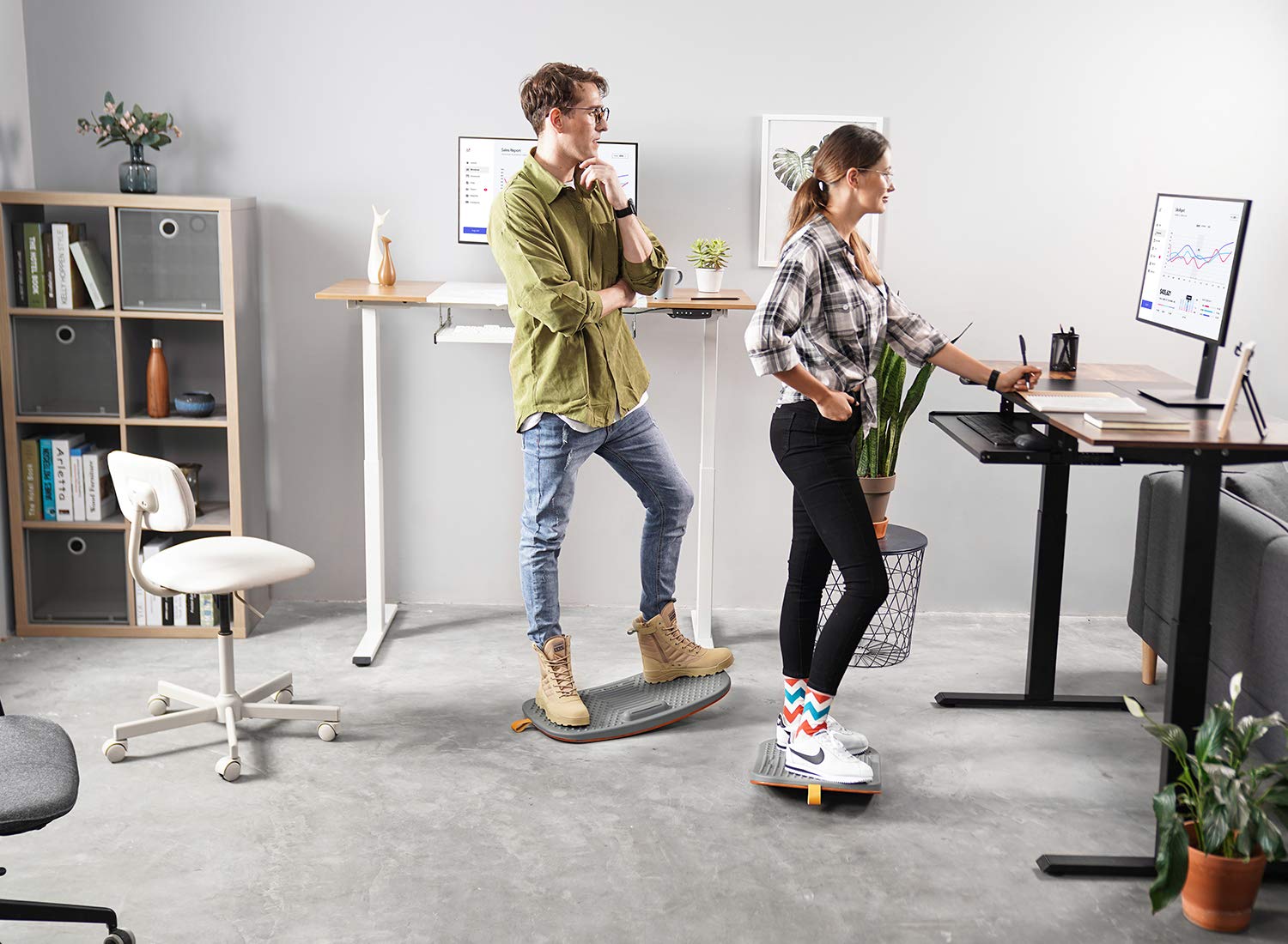 FEZIBO Triple Motor L-Shaped Standing Desk and Anti Fatigue Balance Board(Medium) for Standing Desk Bundle