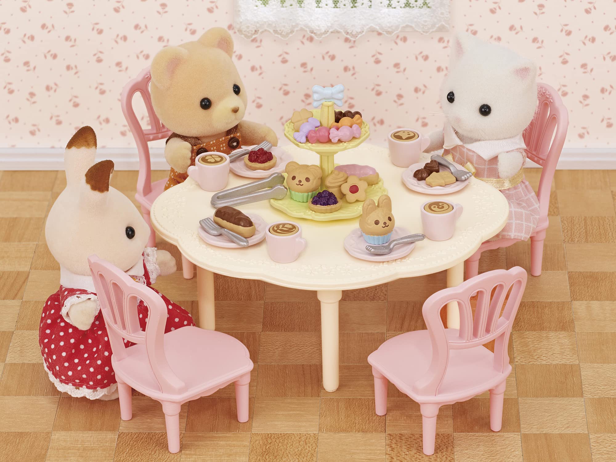 EPOCH PS Sylvanian Families Furniture Sweets Party Set, Mosquito - 426, Multicolor