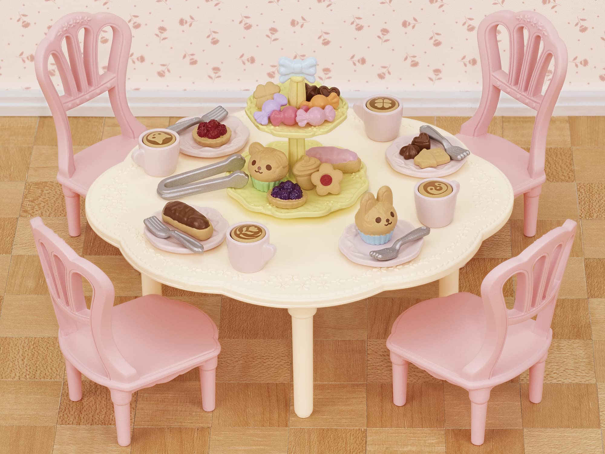 EPOCH PS Sylvanian Families Furniture Sweets Party Set, Mosquito - 426, Multicolor