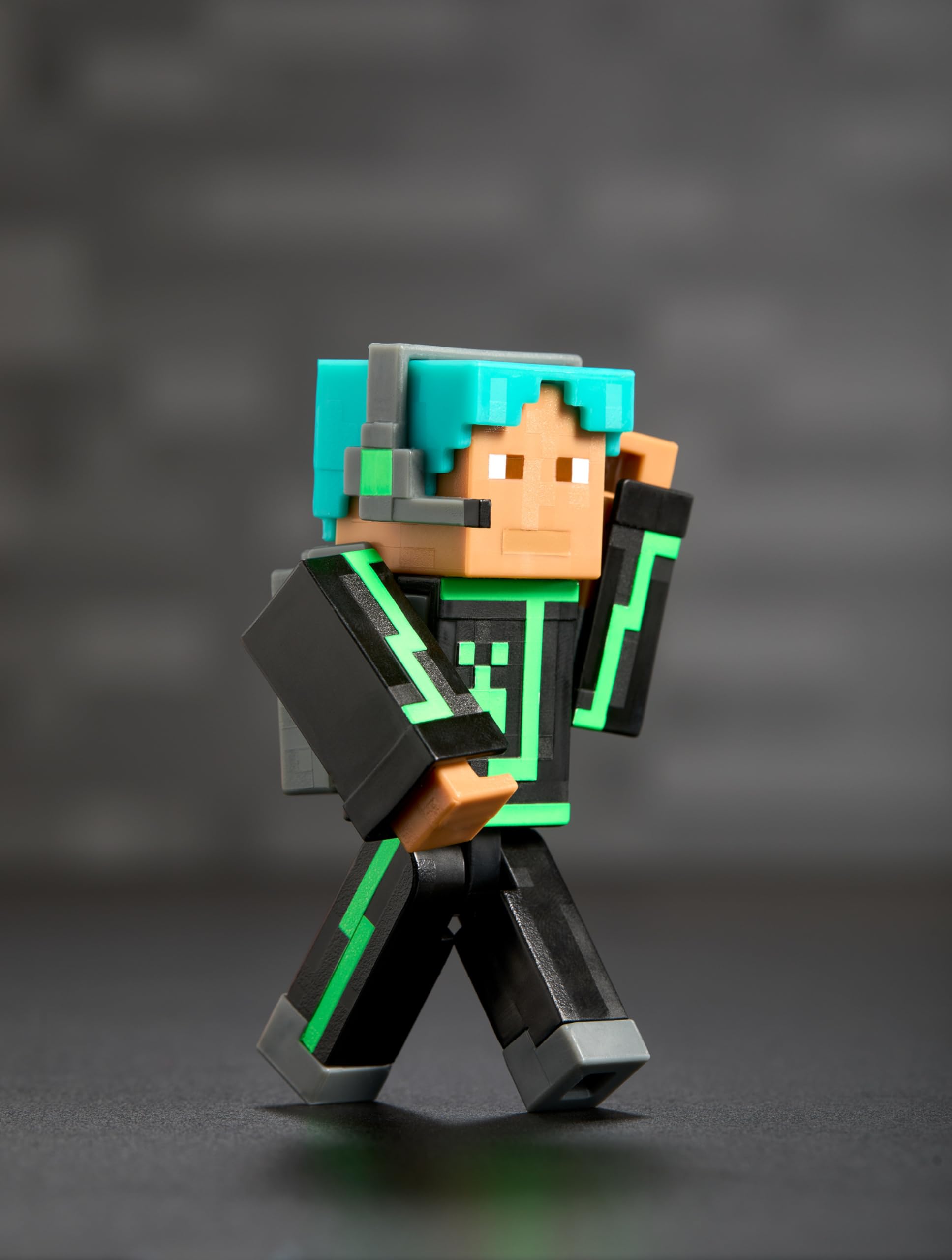 Mattel Minecraft Creator Series Action Figure & Accessories, 3.25-inch Scale Camp Enderwood eSports Jacket Toy & DLC Codes