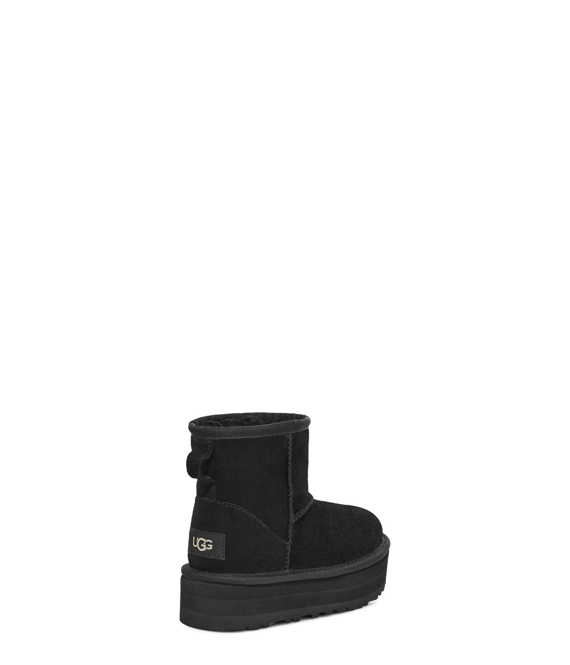 UGG Unisex-Child Classic Mini Platform Boot, Black, 4 Big Kid