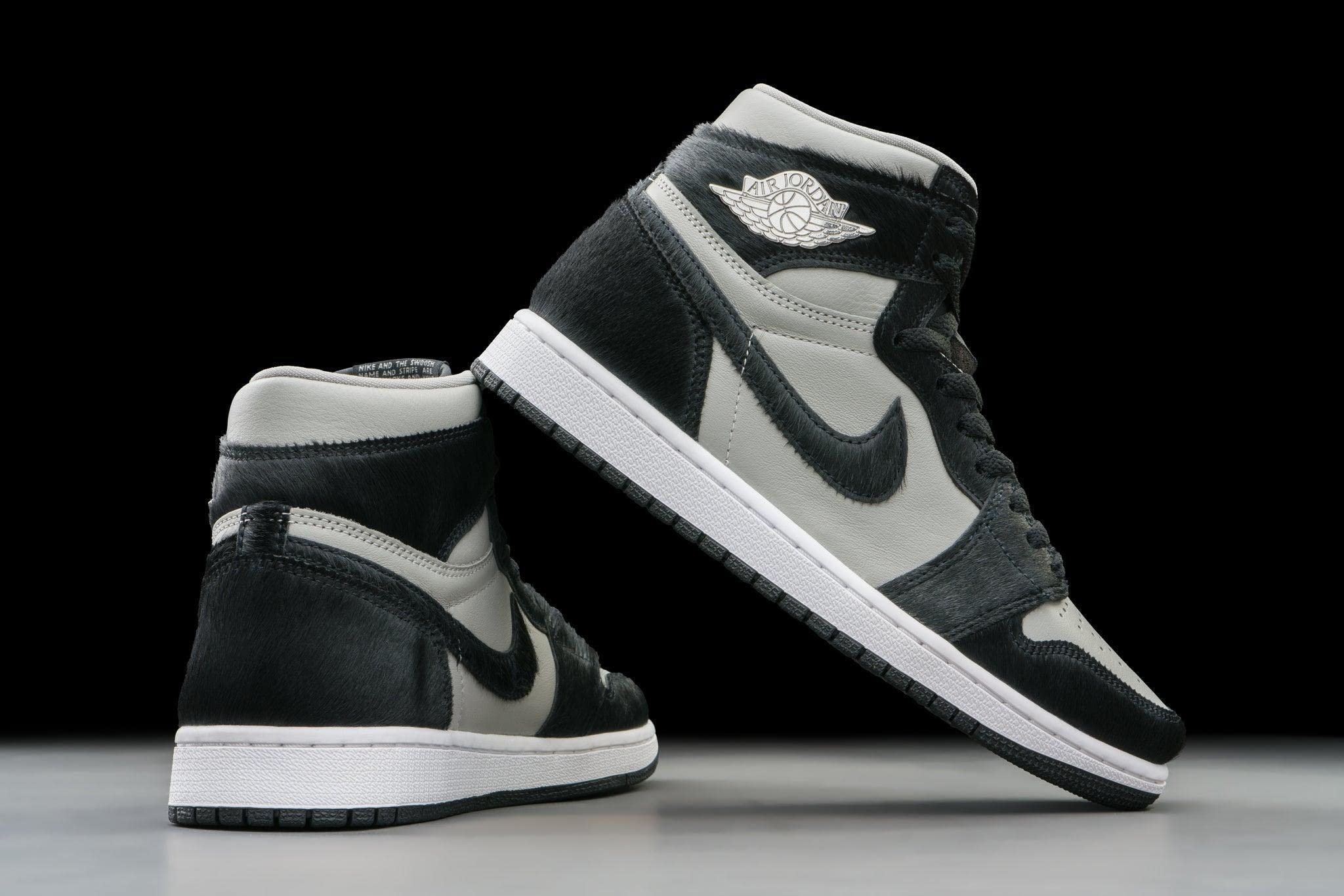 Jordan Women's Air Jordan 1 Twist 2.0 Sneaker, Medium Grey/Black-white, 11