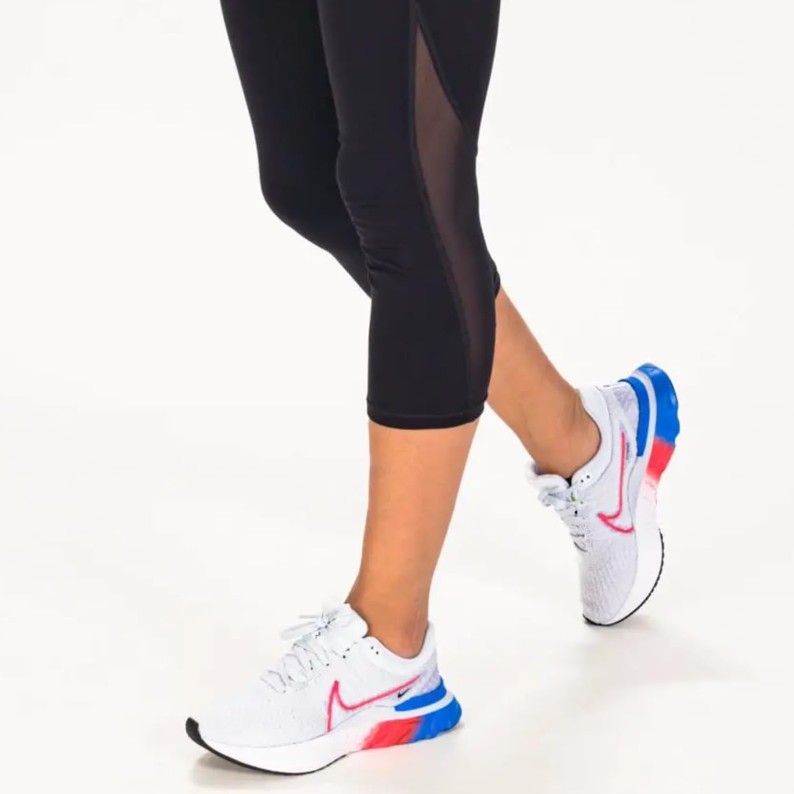 Nike Womens React Infinity Run FK 3, Football Grey/Bright Crimson, 6.5 M US