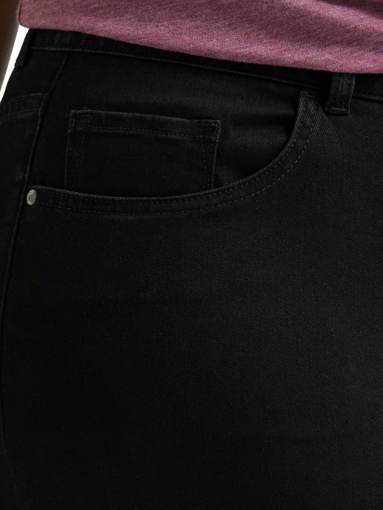 Lee Women's Size Legendary Mid-Rise 21" Capri Jean, Black, 16 Plus