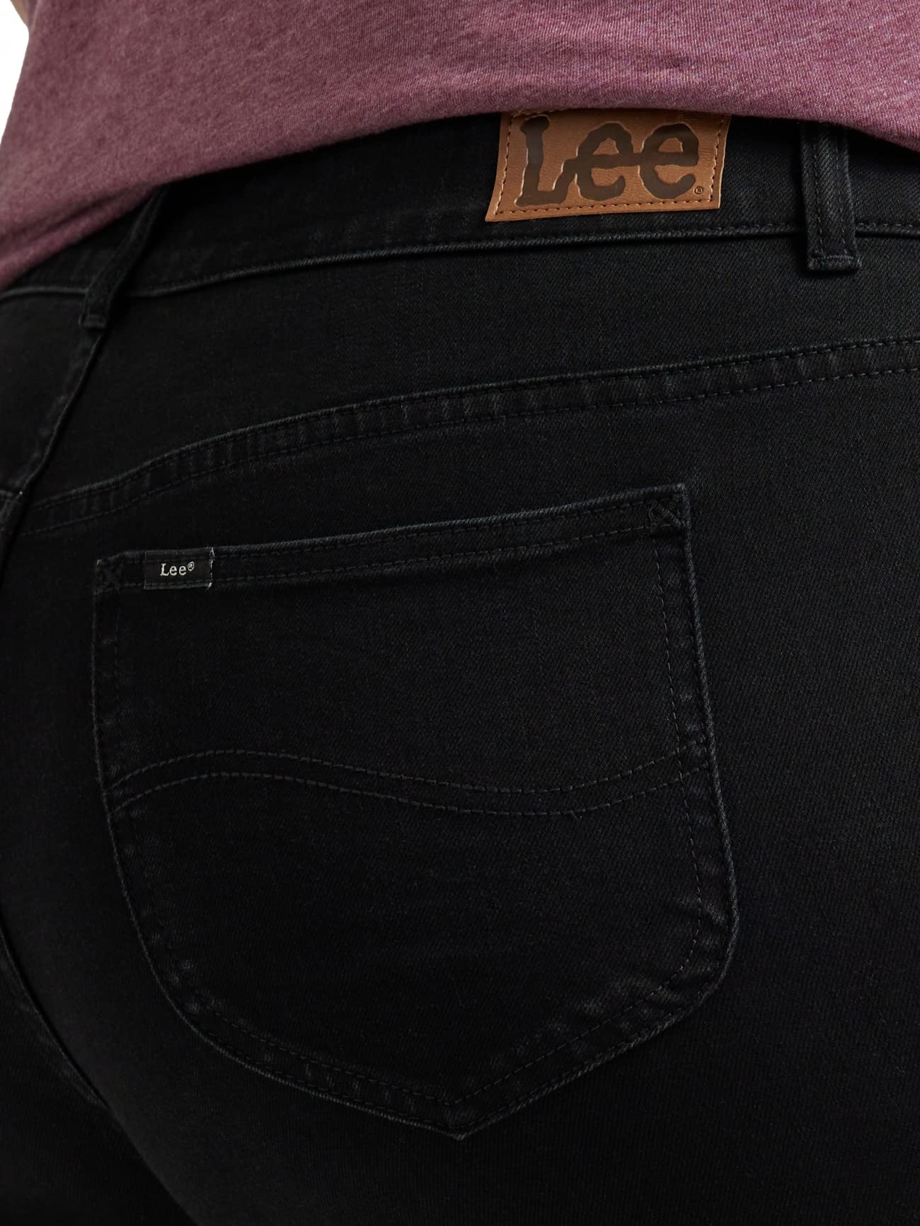 Lee Women's Size Legendary Mid-Rise 21" Capri Jean, Black, 16 Plus