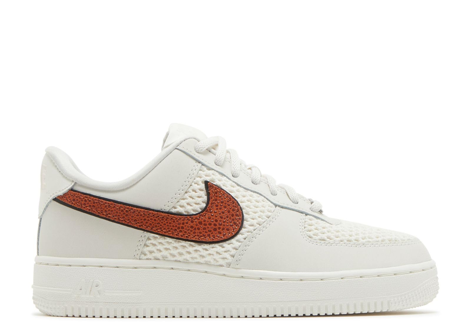 Nike Women's Air Force 1 Low Basketball Shoe, Sail/Orange Trance-black-metal, 7.5