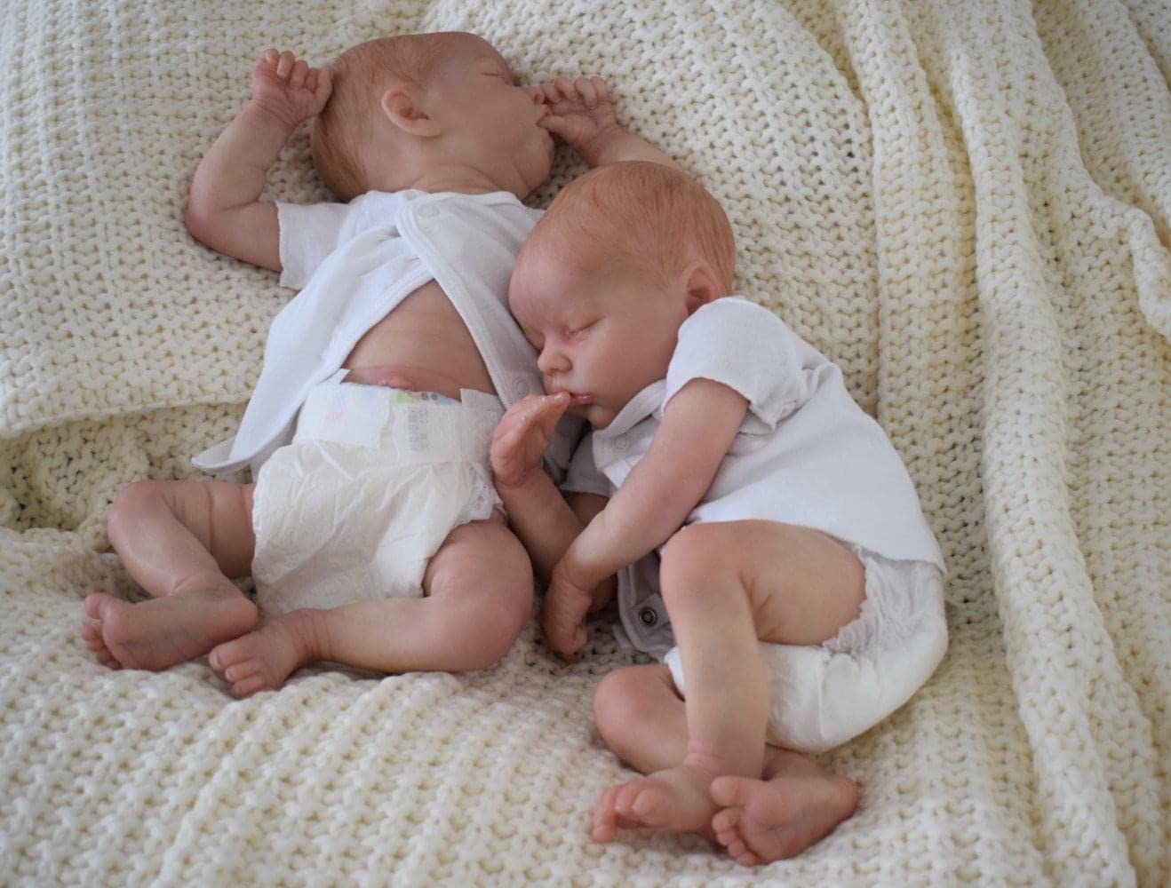 iCradle Reborn Baby Dolls Silicone Full Body 18 Inch Twins Newborn Baby Girls Alive Dolls Real Life Baby Dolls Cute Face with Outfit & Accessories for Age 3+