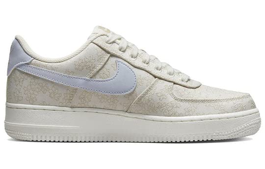 Nike Women's Air Force 1 SE Shoe, Multi-color/Football Grey-sail, 9