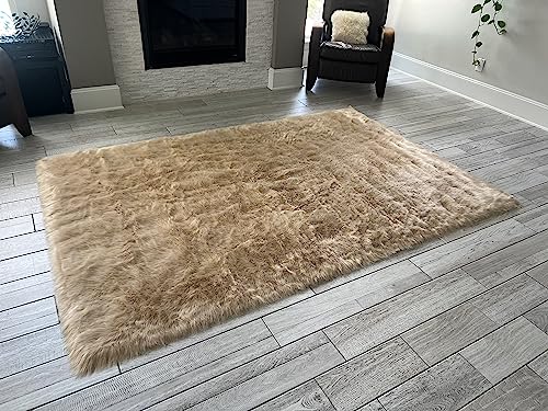 LAMBZY White Brown Tips Faux Fur Rug 3’6”x5’6” Bedroom Wool Rug Soft Hypoallergenic Carpet Large Silky Shag Area Rug Washable Rug Soft Furry Rug Luxury Rug for Home Decor Sofa Living Room Kids Room