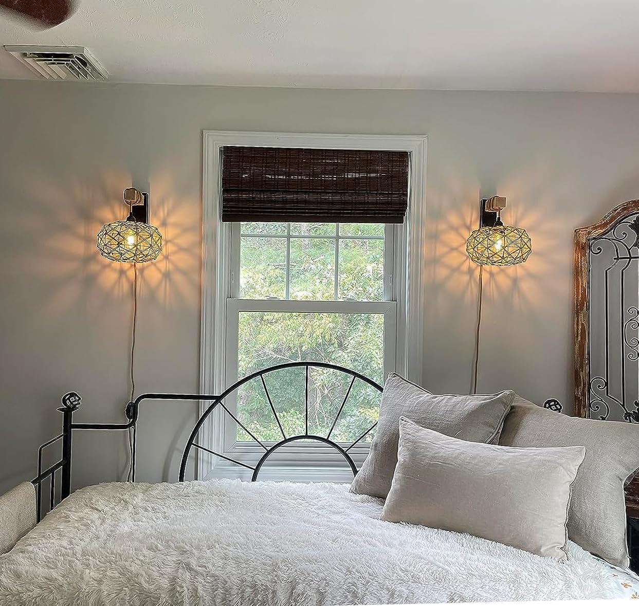 Plug in Wall Sconces Rattan Boho Decor Wall Sconce Light Woven Wicker Wall Lamp with Plug in Cord Dimmable Hanging Lamps That Plug Into Wall Outlet Rustic Wall Lamp Light for Bedroom Living Room