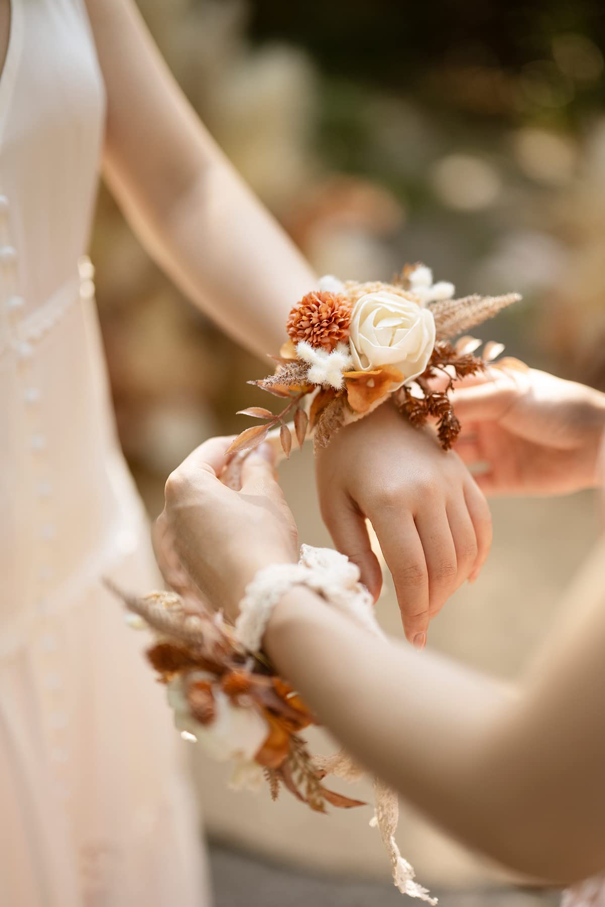 Ling's Moment 6pcs Homecoming Wedding Wrist Corsage Artificial Flowers, Girl/Mother Prom Corsages Wristlet Décor, etc. Boho Dried Rustic