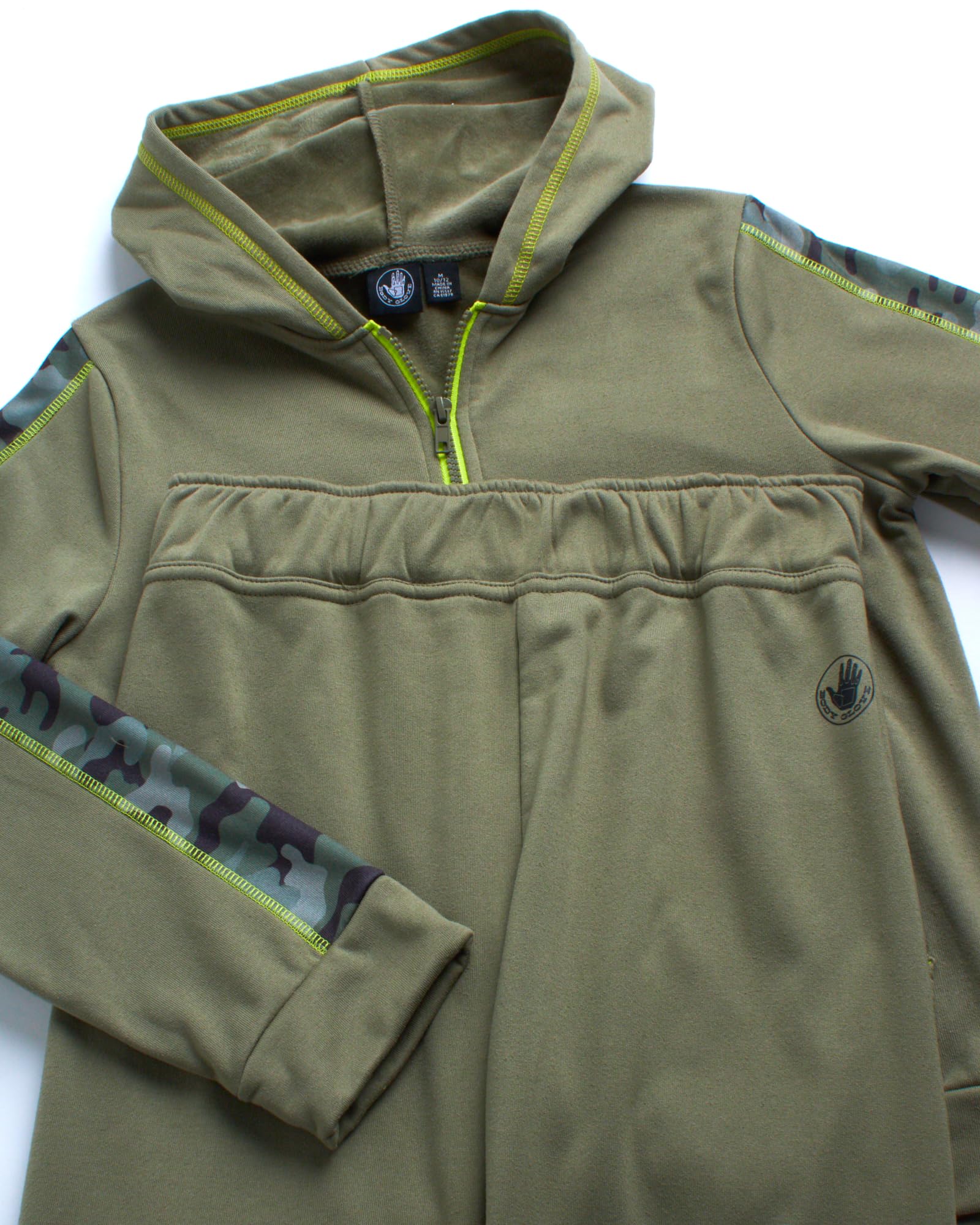 Body Glove Boys' Active Sweatsuit Set - 2 Piece Fleece Zip-Up Hoodie Sweatshirt and Jogger Sweatpants (8-14), Size 8, Green Yellow Camo